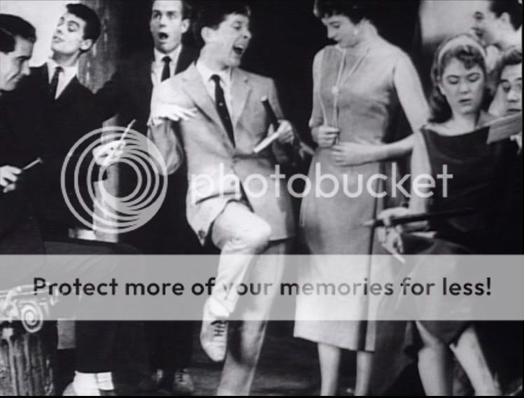 The Friday Spam: Dresses and Gowns: damemaggiedaily — LiveJournal