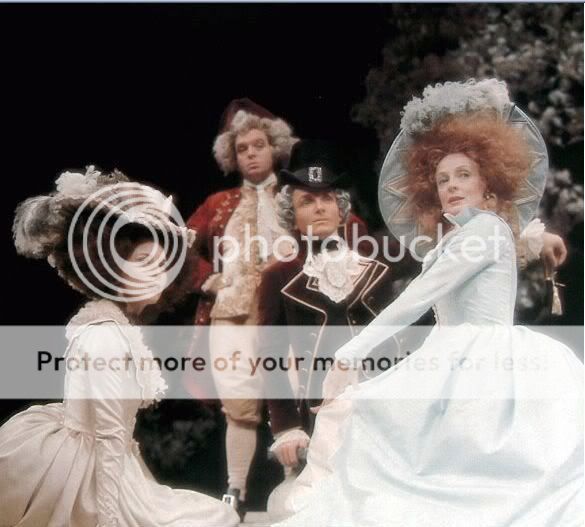 The Friday Spam: Dresses and Gowns: damemaggiedaily — LiveJournal